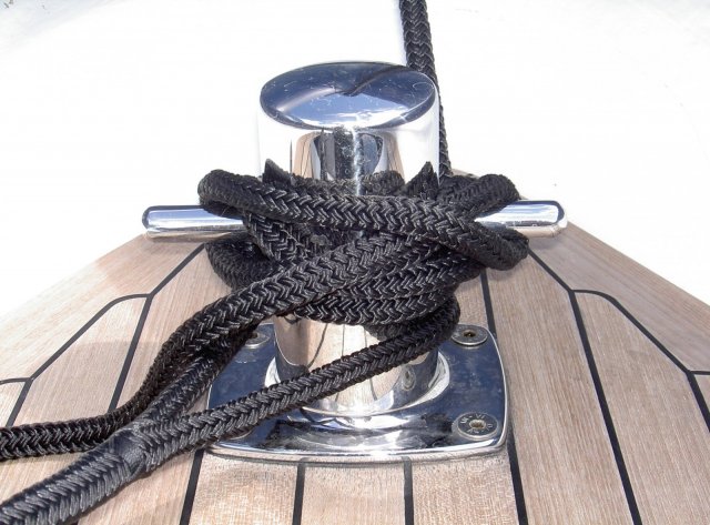 C.Quip Stainless Steel Sampson Post - TCS Chandlery